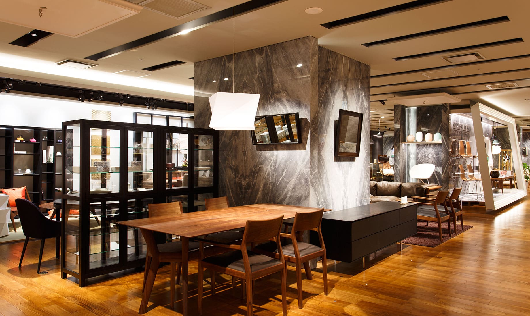 TIME & STYLE ISETAN SHINJUKU | Time & Style