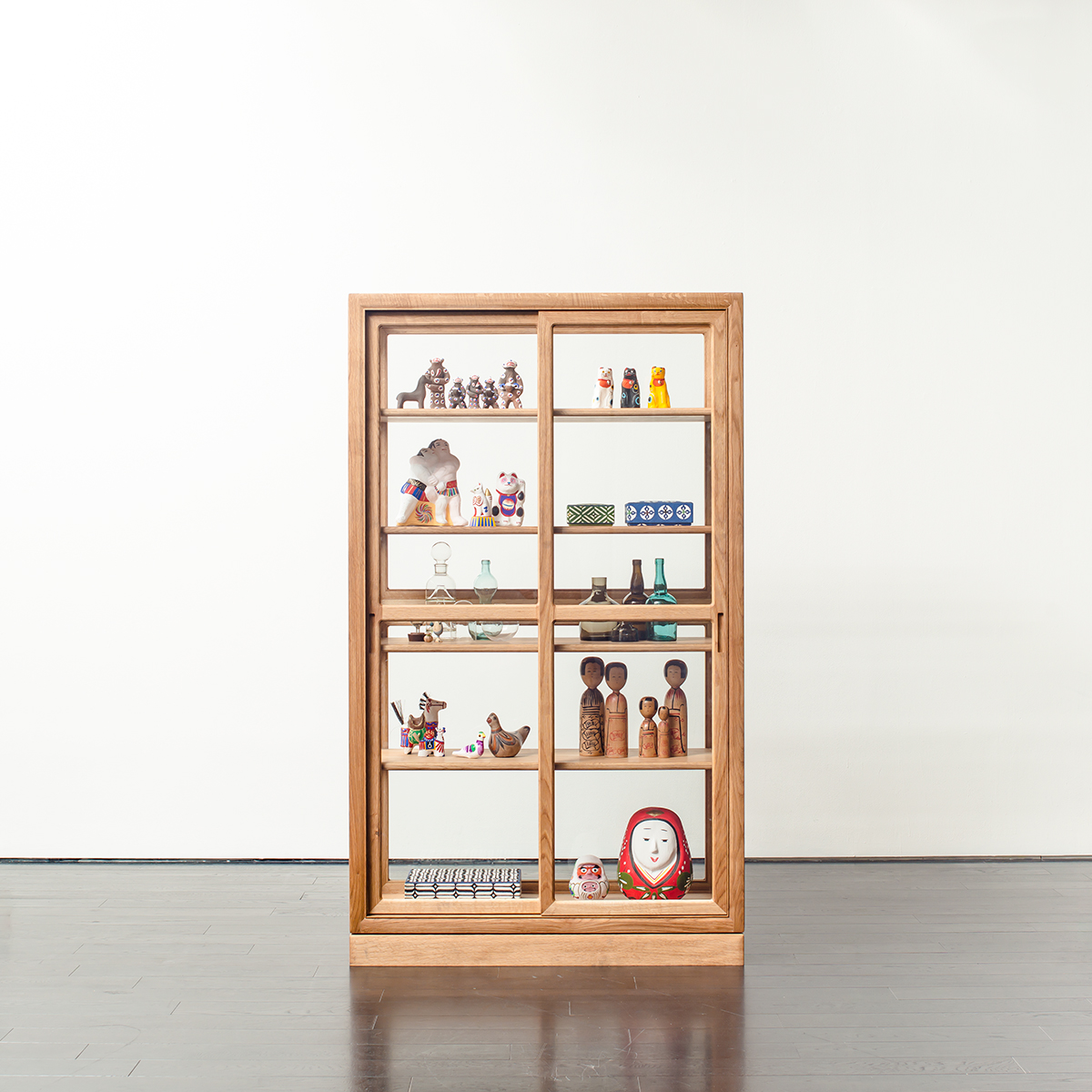 museum cabinet for private collection | Time & Style